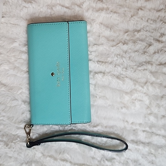 kate spade | Bags | Like New Condition Kate Spade Wristlet | Poshmark